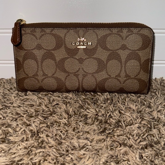 Coach | Bags | Coach Accordion Wallet | Poshmark